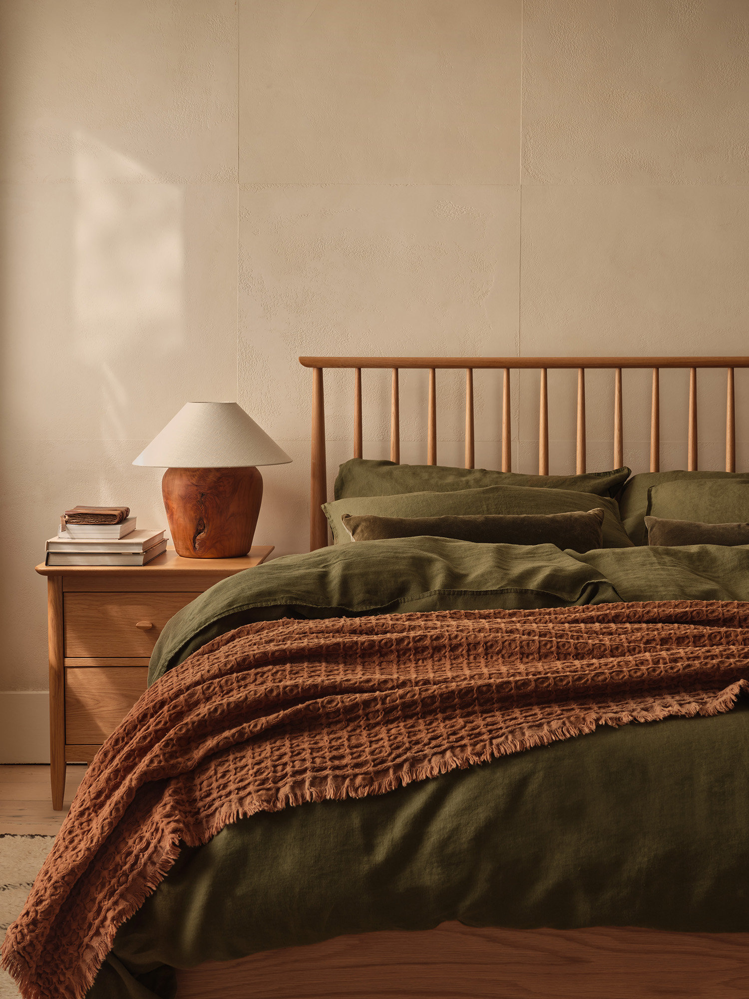 ercol - Designers of Dining, Living, Bedroom & Home Office Furniture