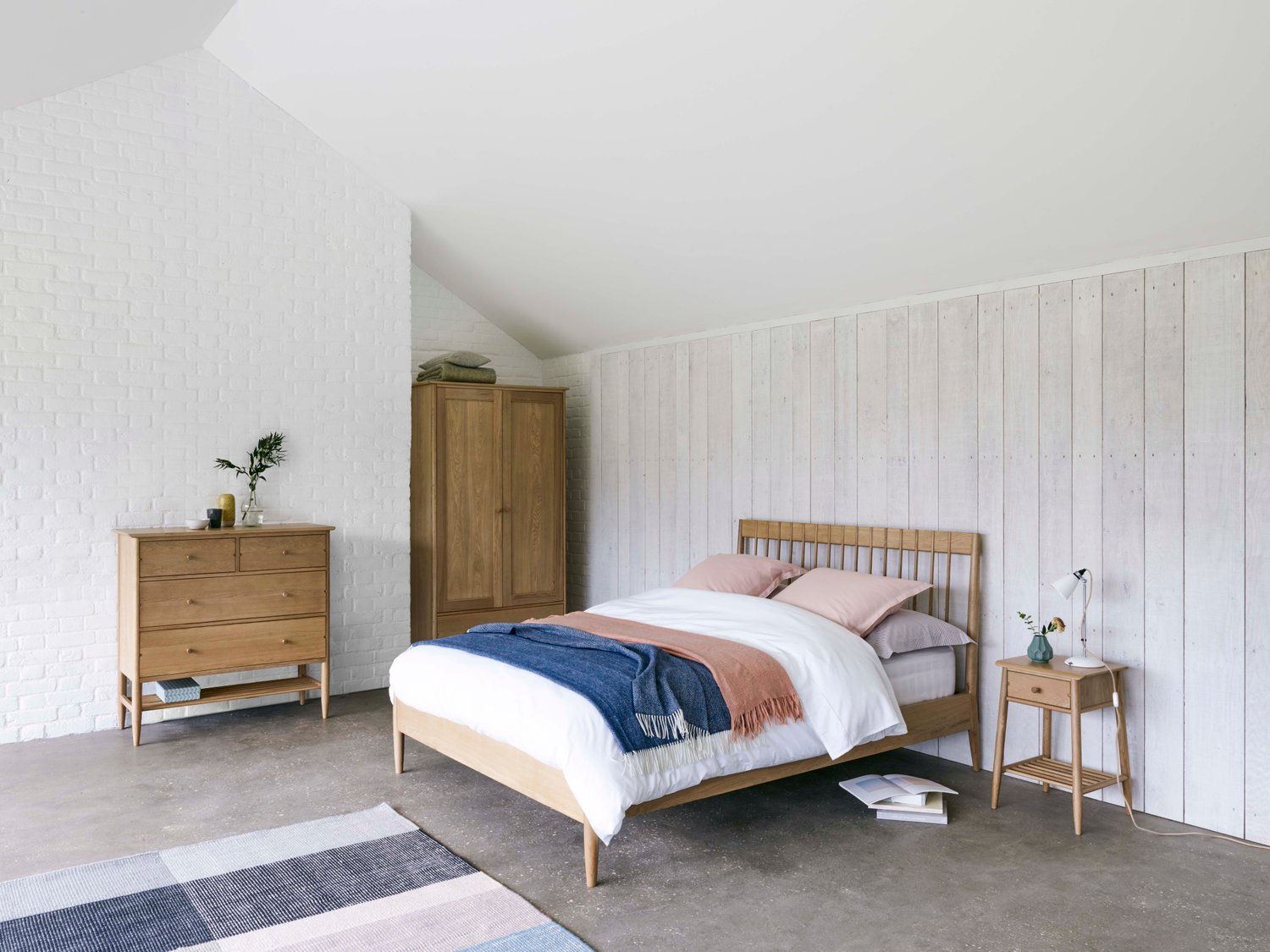 Hartwell Kingsize Bed in DM Oak NO MATTRESS | ercol Furniture
