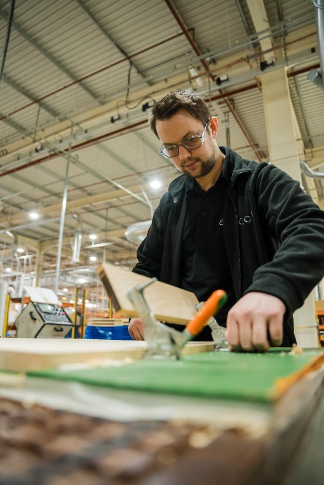 Tradition and technology in harmony | ercol Furniture